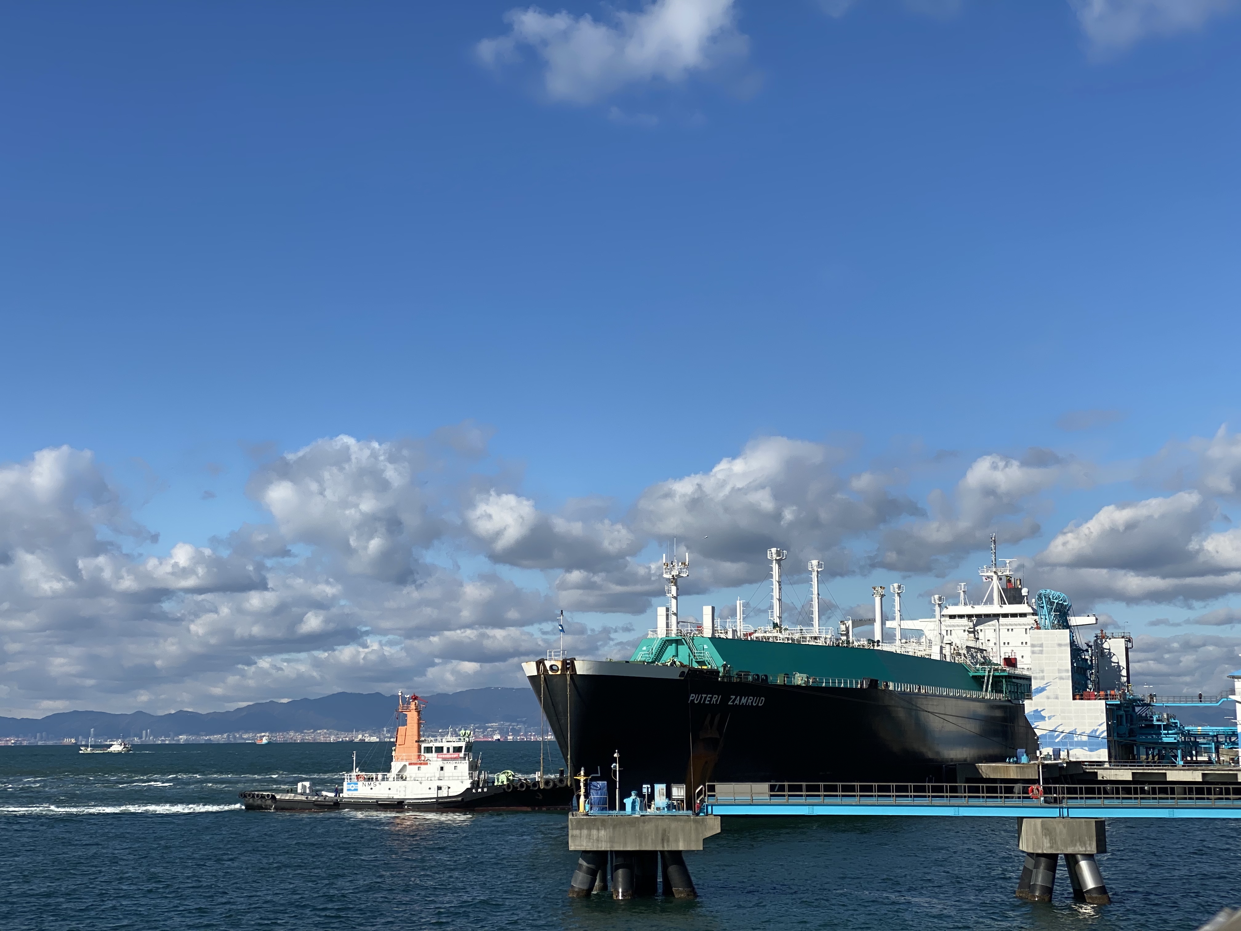 VLEC vs. LNG Carriers: Key Operational Differences and Challenges ...